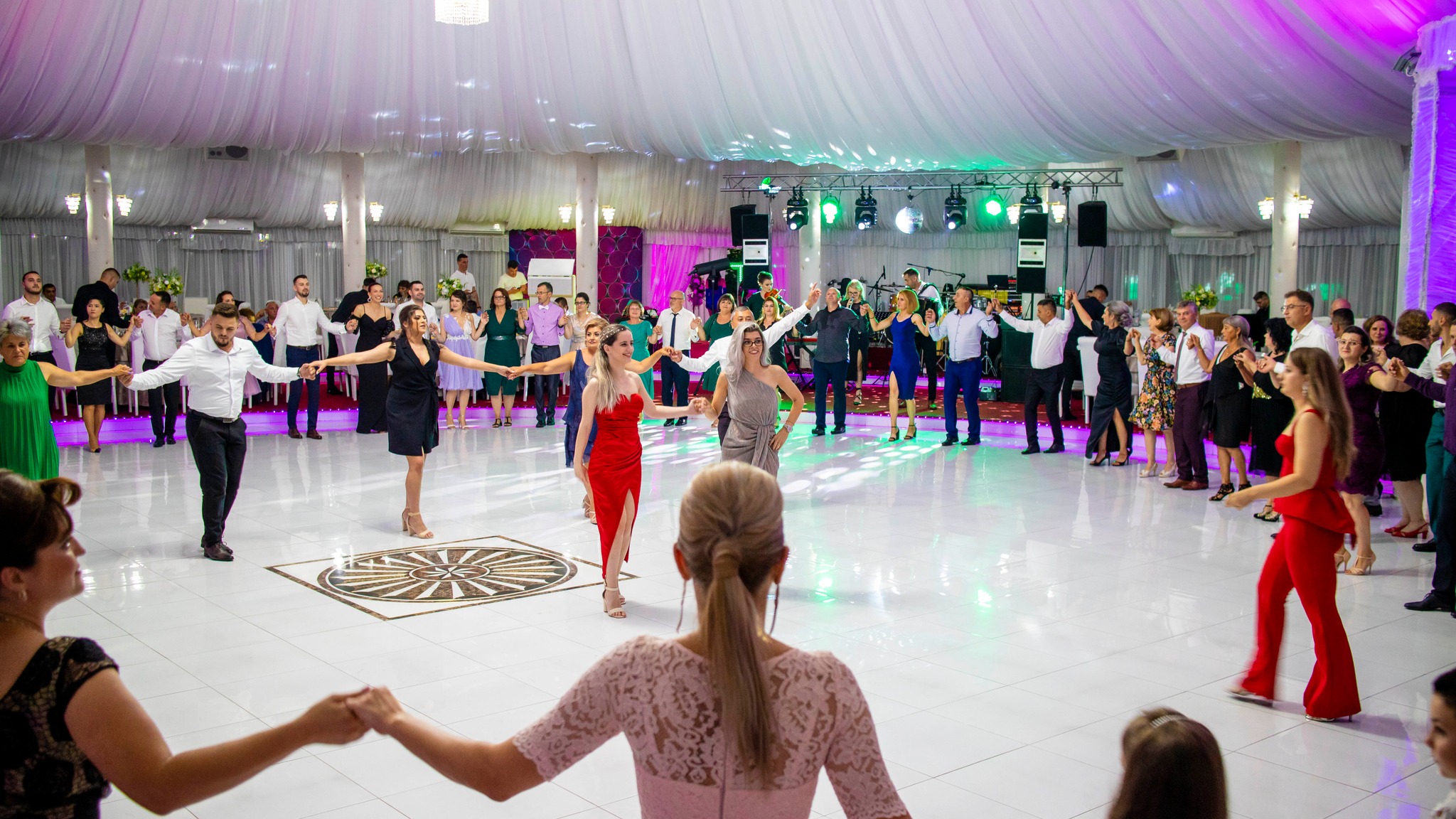 Formatie Nunta Pitesti Royal Park Pitesti - Trupa Sing